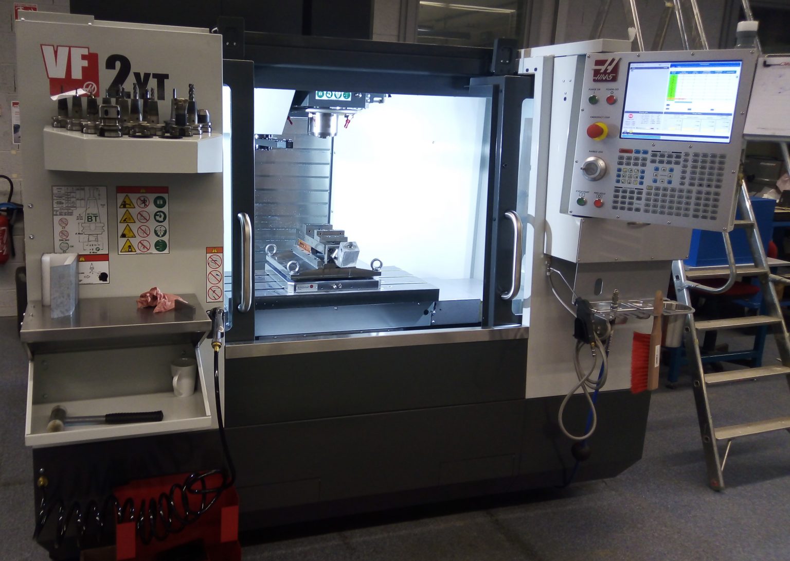 Une nouvelle fraiseuse à commande numérique pour le département mécanique | Génie mécanique